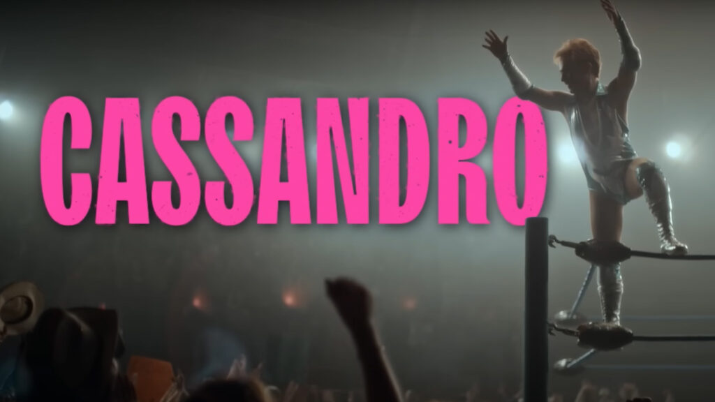 Cassandro, recensione del film con Gael Garcia Bernal